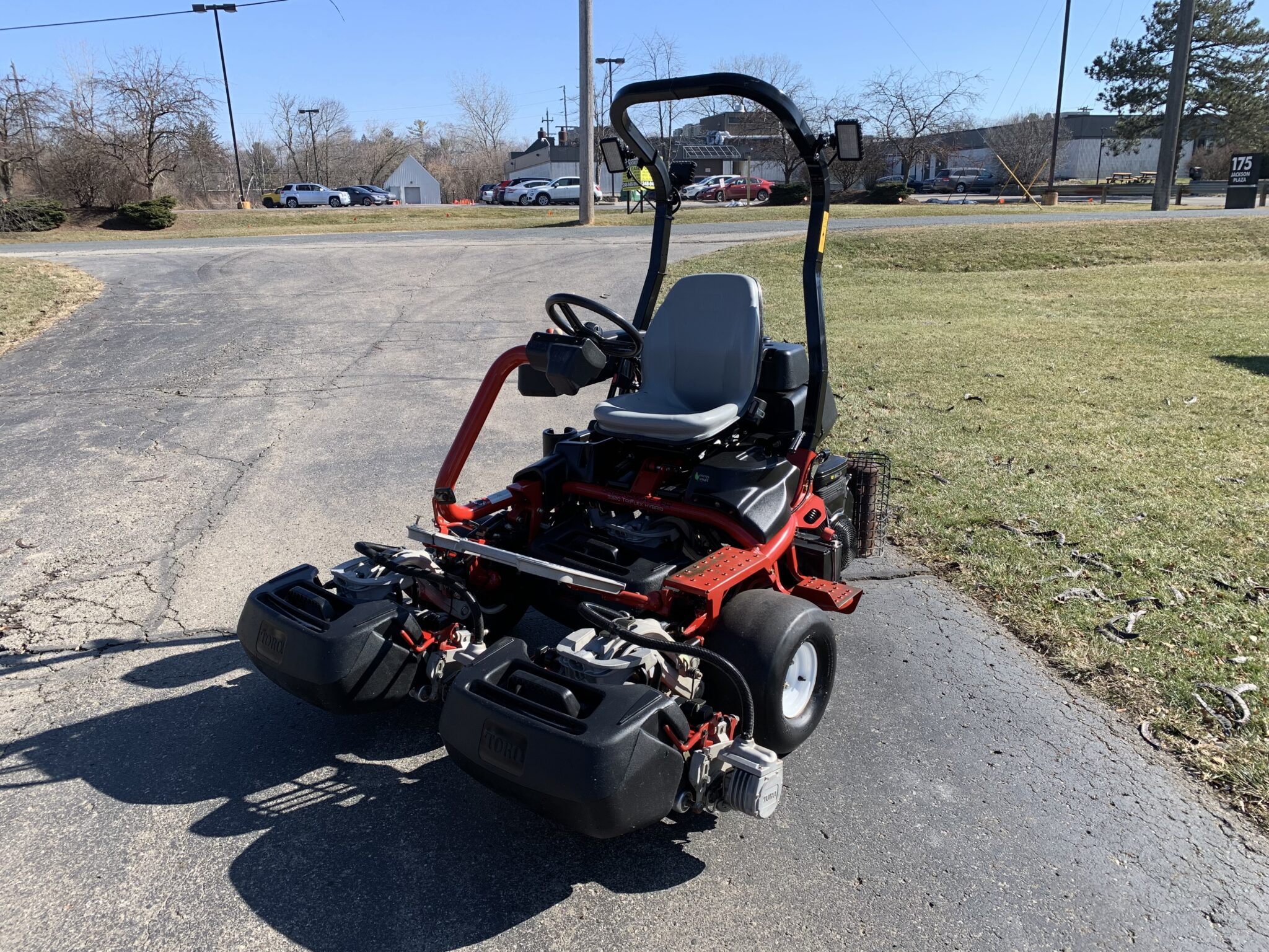 Used Triplex Mowers – Michigan Turf Equipment